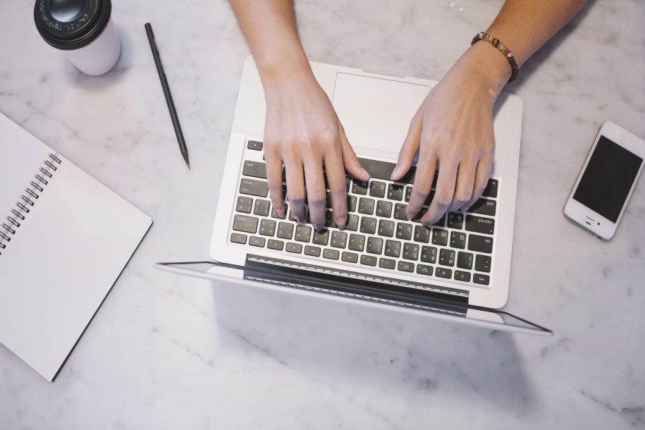 Conheça as plataformas para digitar texto online - Digitação Online